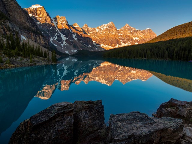 Moraine Lake Sunrise Shuttle | Canmore Kananaskis